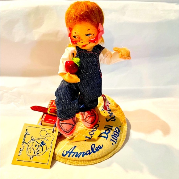 Annalee | Toys | Vintage Annalee Doll Society Logo Kid 992 Young Girl ...